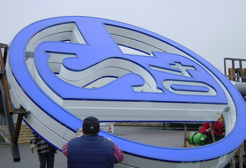 Revolving Signs - Menden Leuchtbuchstaben